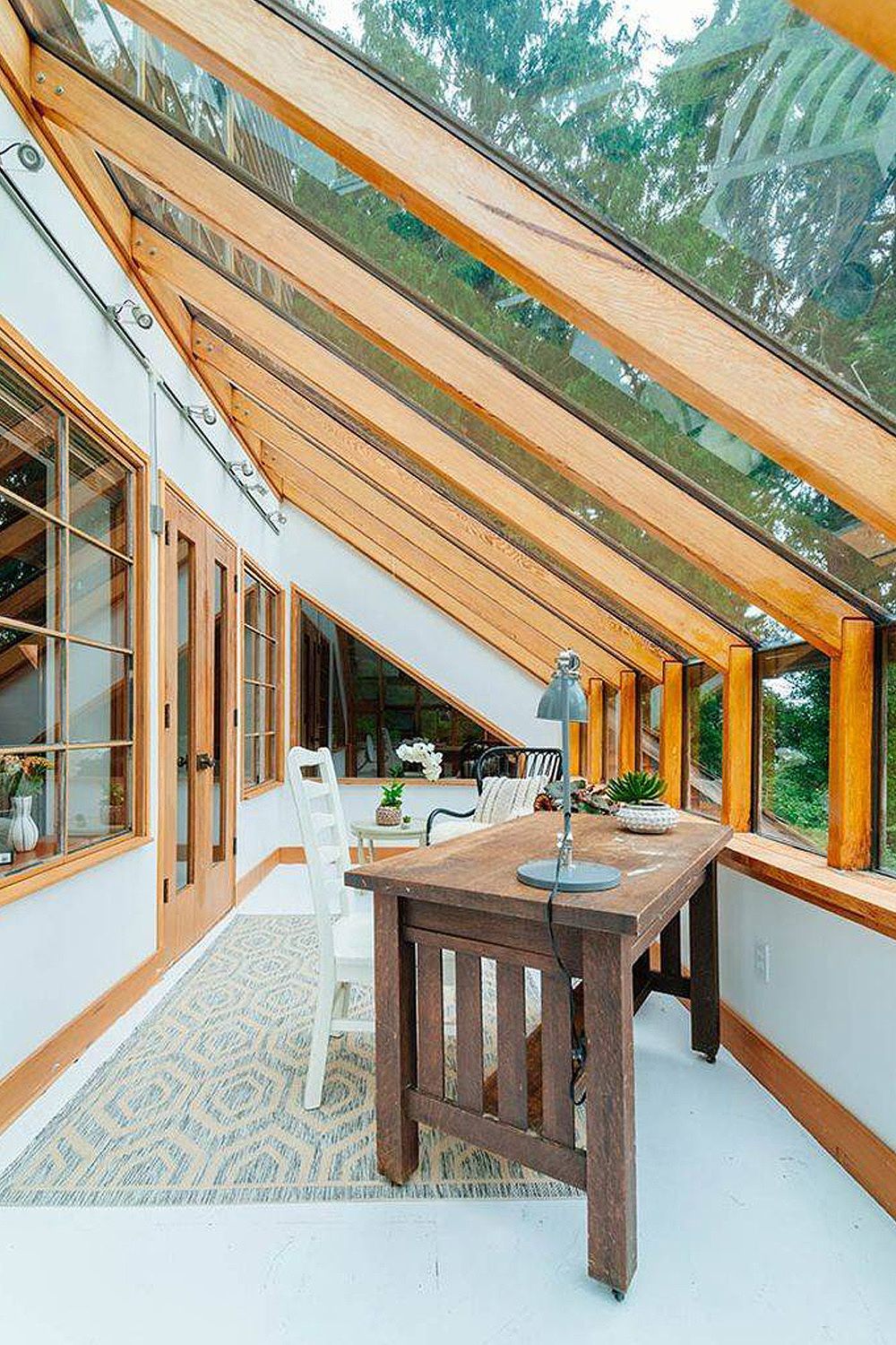 Conservatory Sunrooms - Sustainable Construction Services